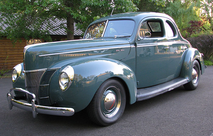 Spud's Garage - 1940 Ford Deluxe Coupe